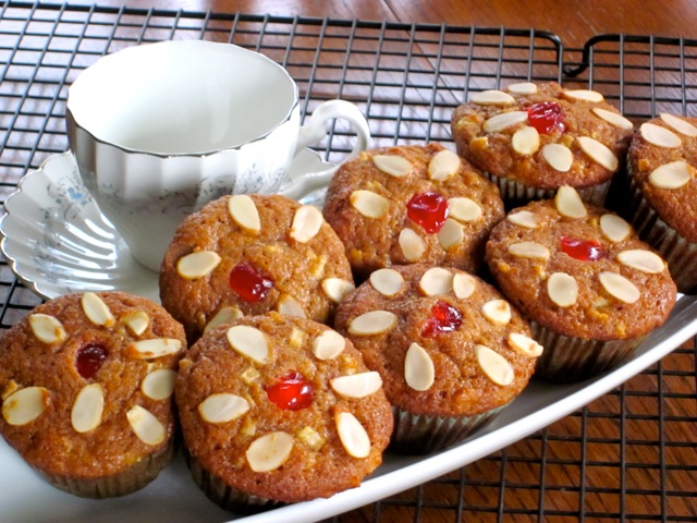 Apple-Cinnamon-Sultana Muffins – My Favourite Pastime