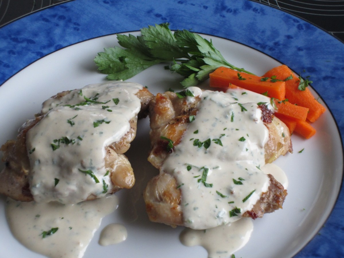 Chicken with Creamy Parsley Sauce – My Favourite Pastime