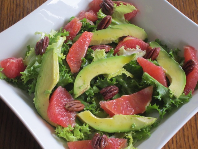 Curly Endive Avocado and Grapefruit Salad – My Favourite Pastime