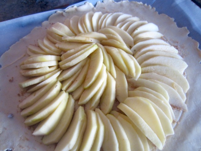 Rustic Apple Tart – My Favourite Pastime