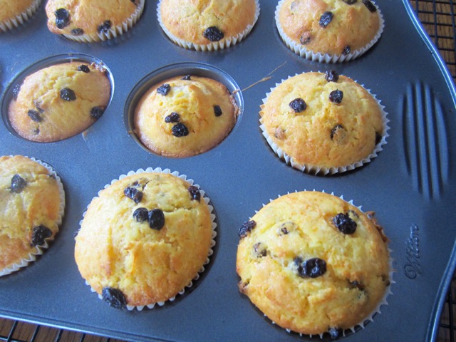 Carrot Orange and Currant Muffins – My Favourite Pastime