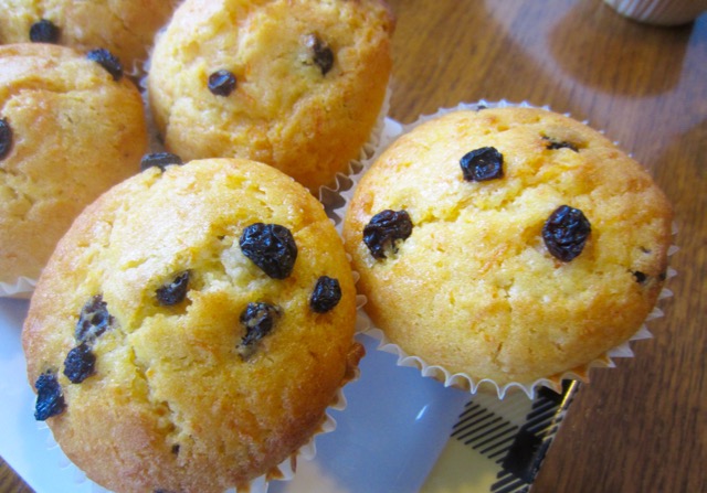Carrot Orange and Currant Muffins – My Favourite Pastime